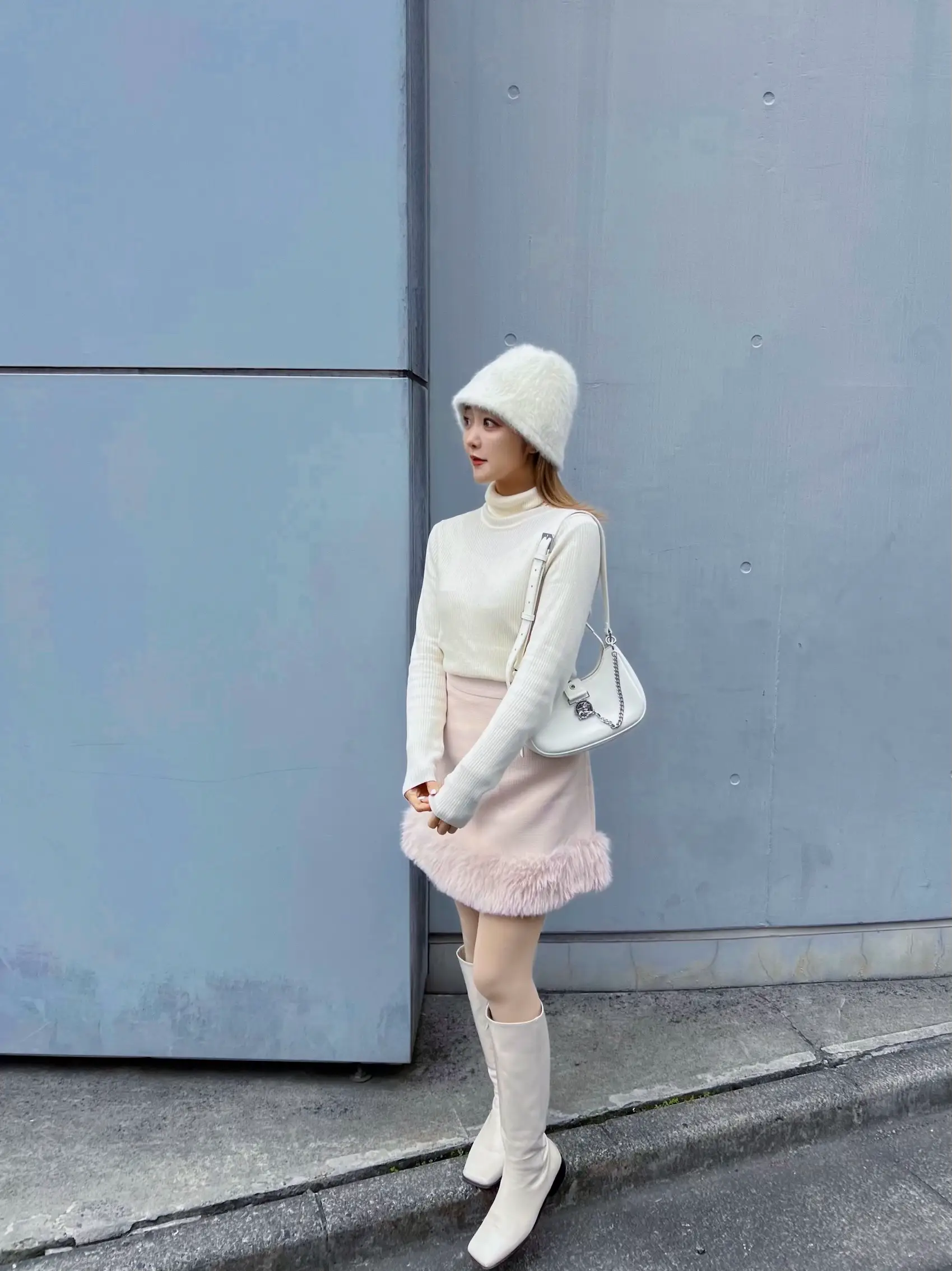 กระโปรงขนปุย🐰🌷3 ชุด | แกลเลอรีที่โพสต์โดย ayanon♡ | Lemon8