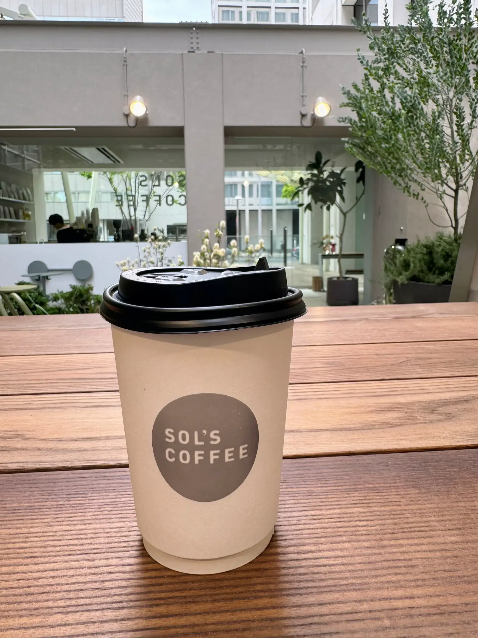 [ด้านหน้าของสวนด้านนอก] SOL'S COFFEE GAIEN | แกลเลอรีที่โพสต์โดย Noona ...