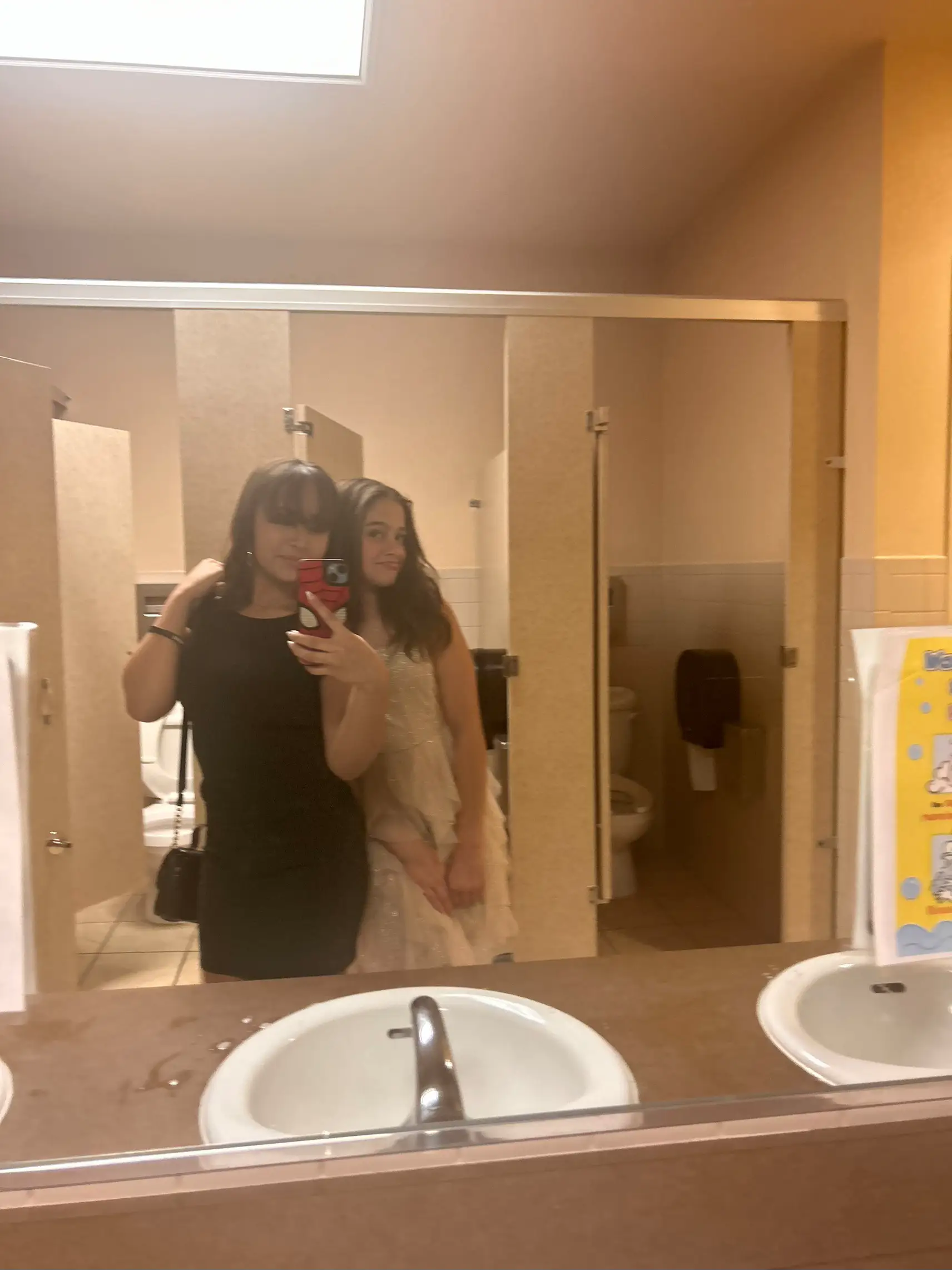 Mirror pics/selfies 😆😍 | Gallery posted by Kaylee | Lemon8