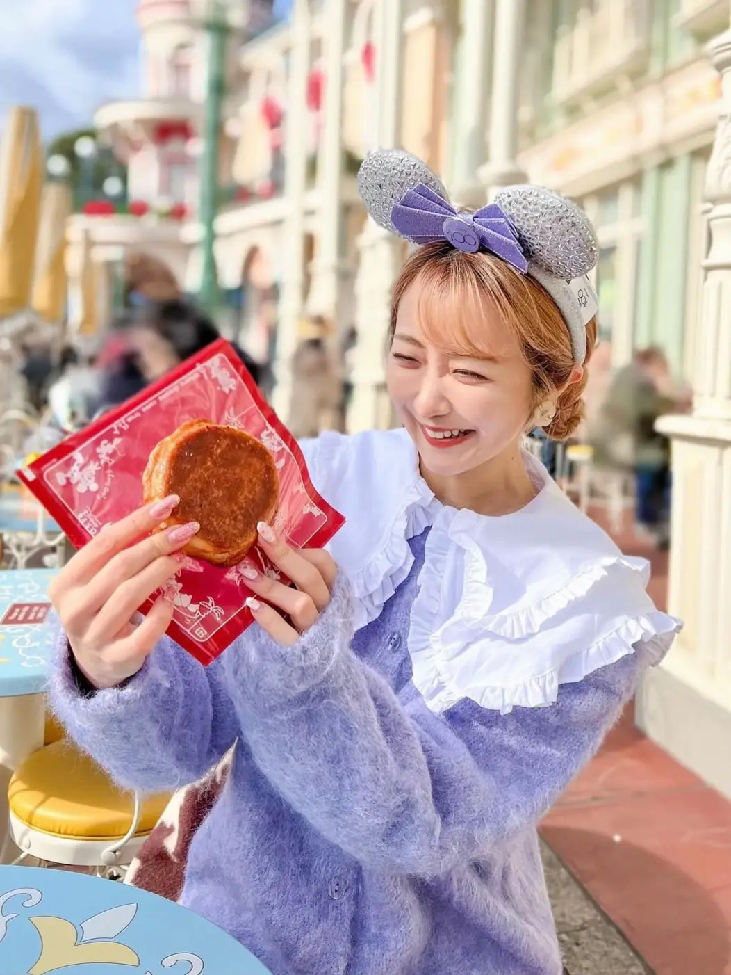 【パープル💜】ディズニーコーデ🏰🐤💜 | ayanon♡が投稿したフォトブック | Lemon8