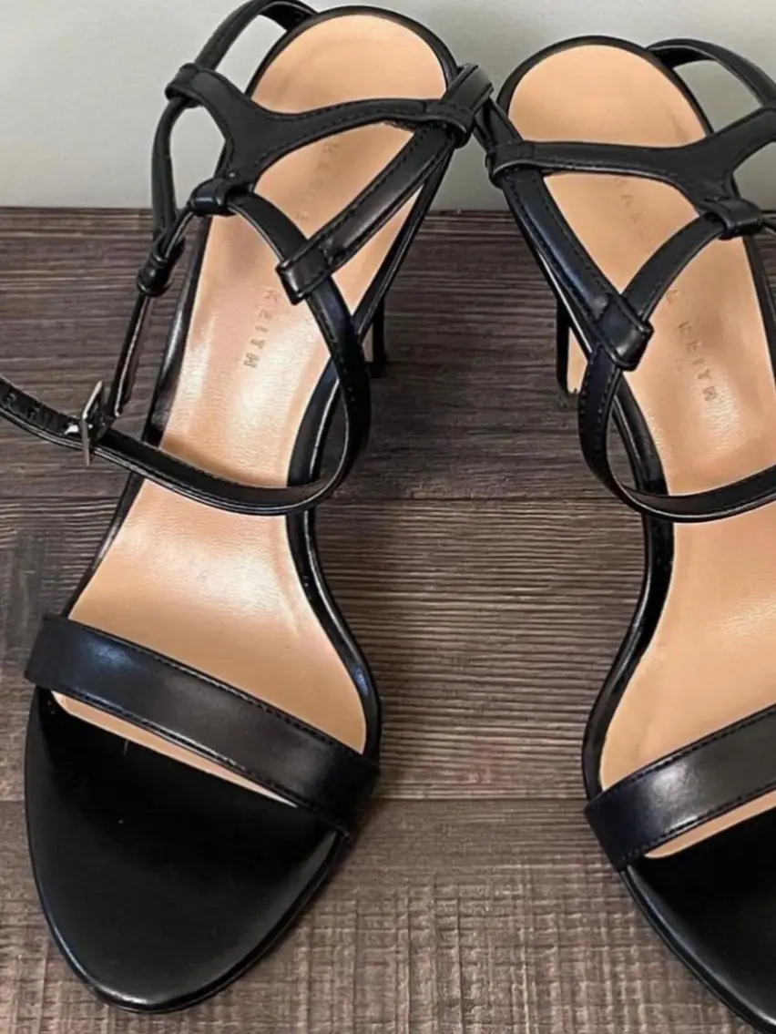 Fashionable short length shirt for cooling measures | Gallery posted by wave_chan | Lemon8