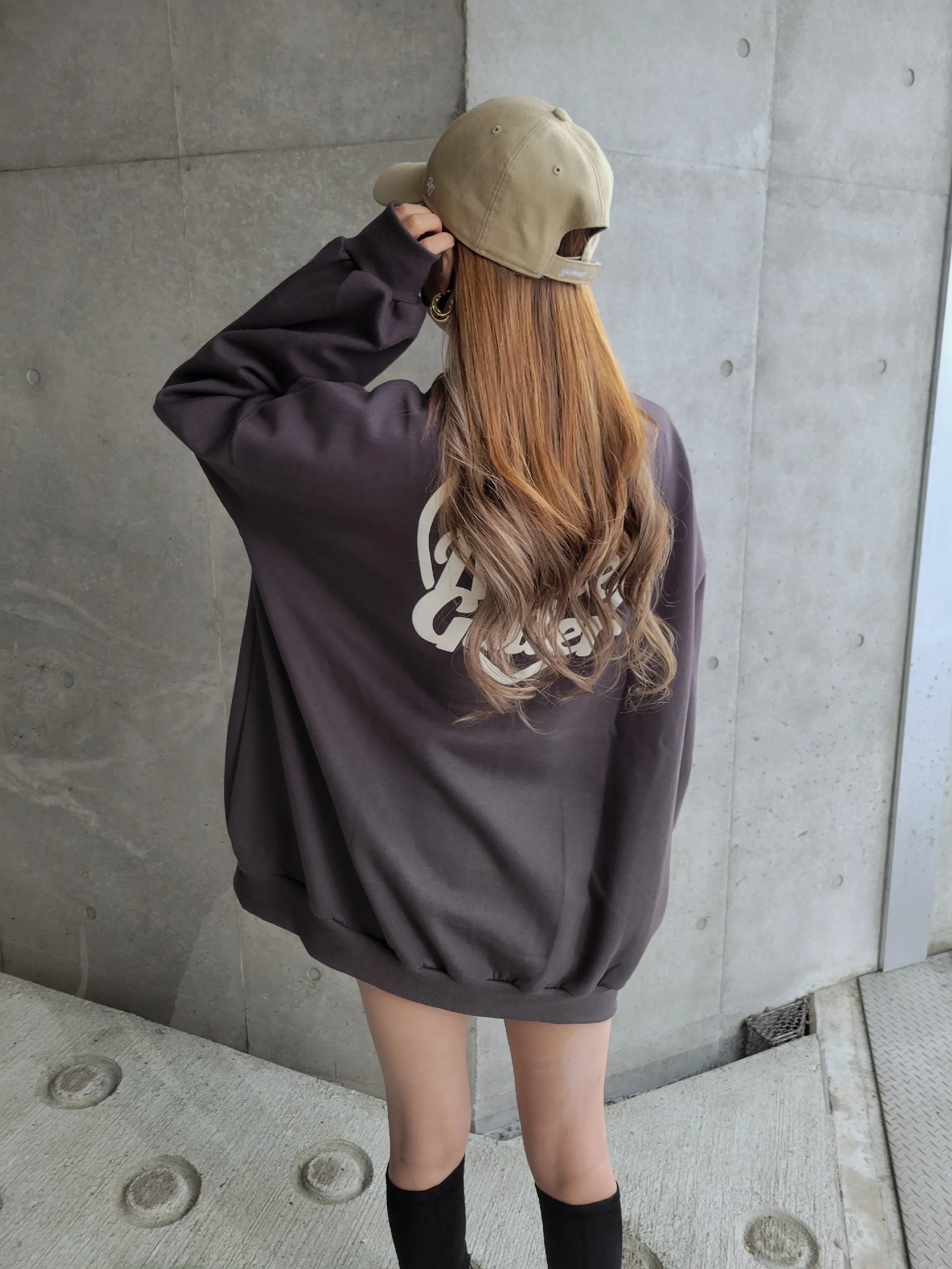 GRL🩶オーバーサイズスウェット / 153cm | chiha / 低身長コーデが投稿したフォトブック | Lemon8