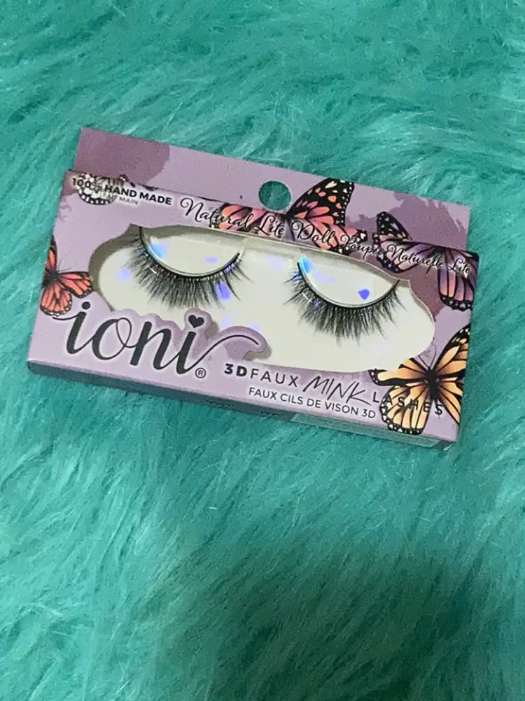 Dollar Tree Makeup Finds | แกลเลอรีที่โพสต์โดย N Robes | Lemon8