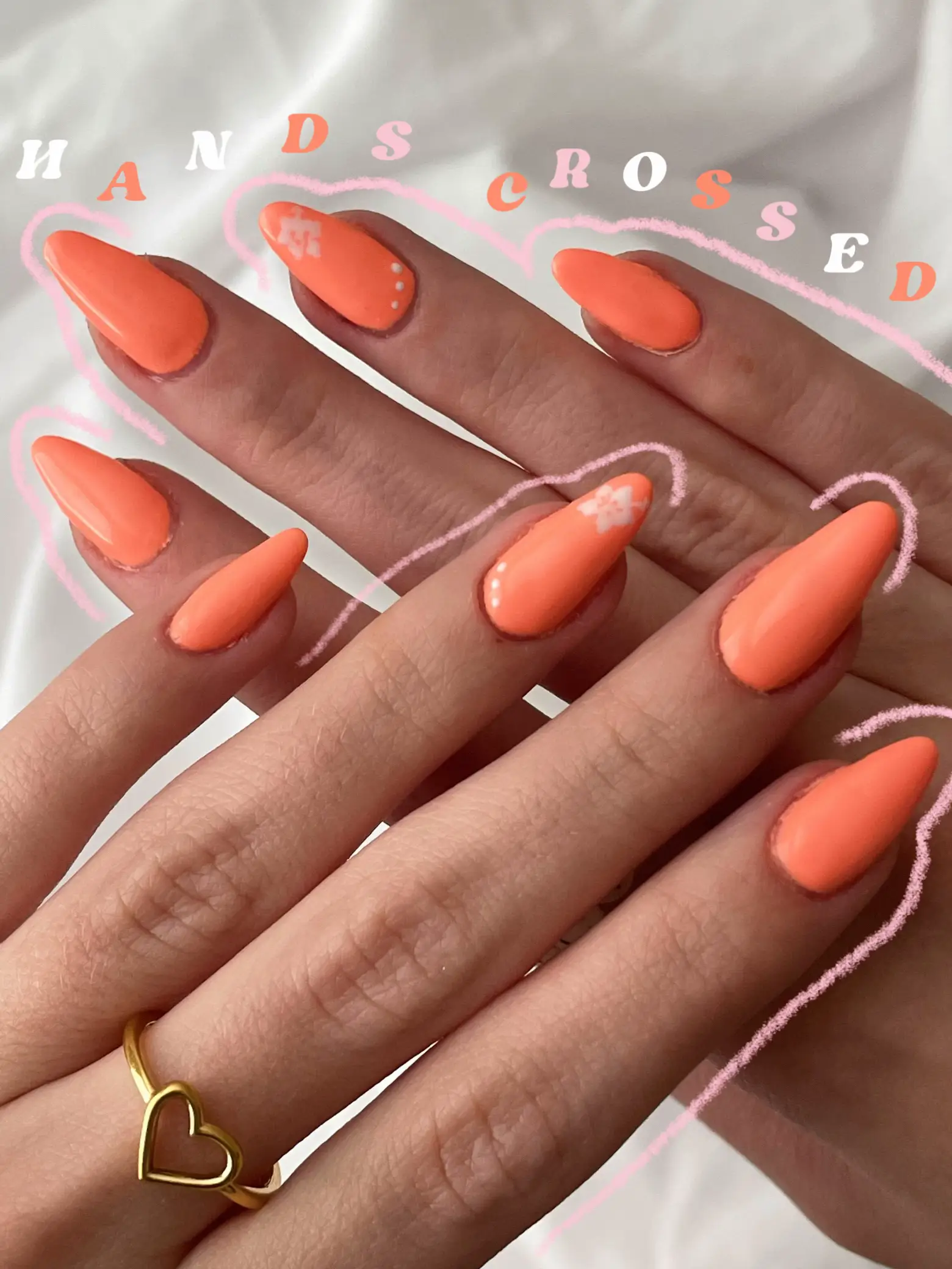 my summer nails + nail pic poses 🍊🌺 | แกลเลอรีที่โพสต์โดย gabs 🪐🌷 | Lemon8