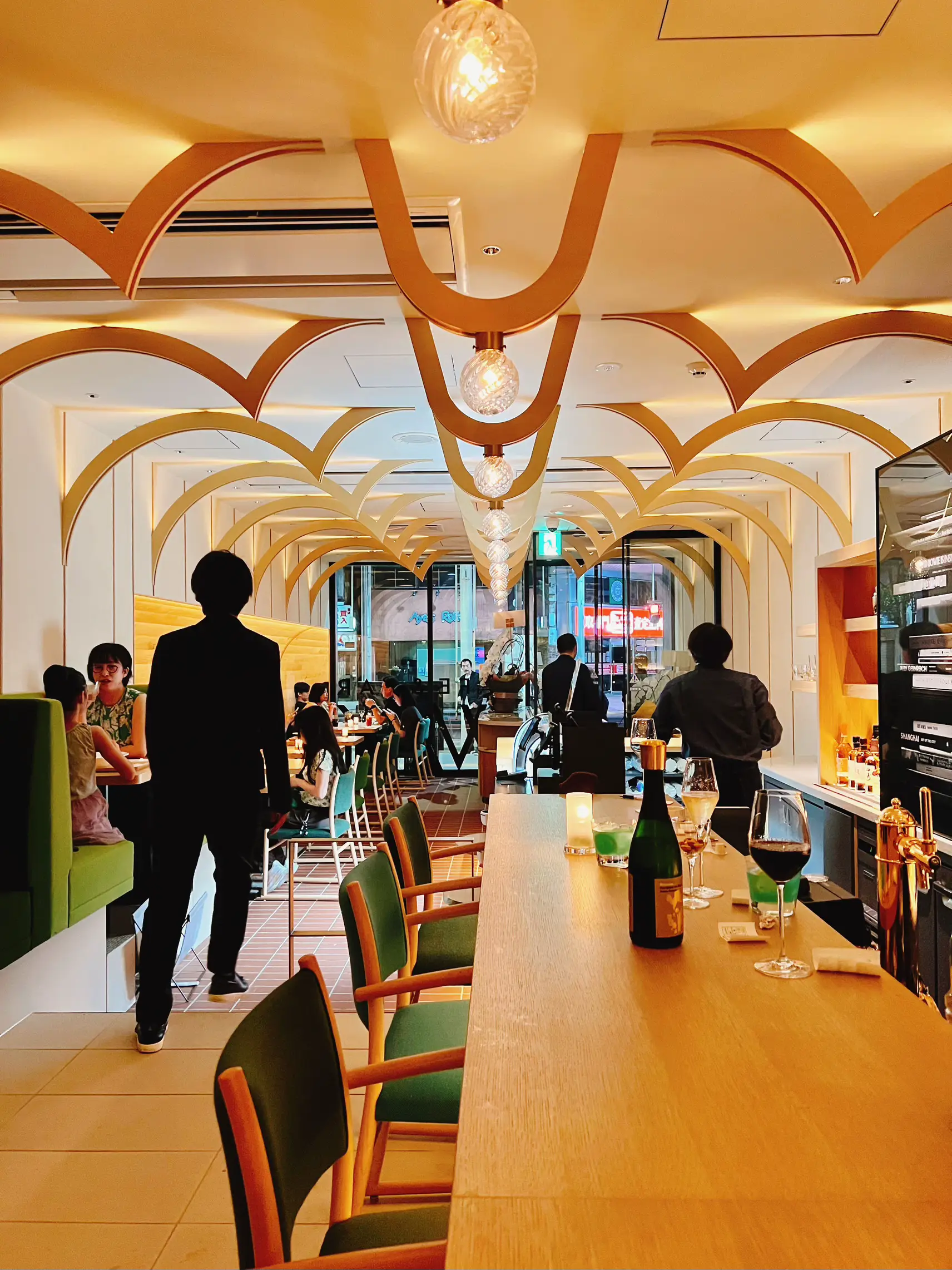 青森市 『cafe ＆bar 2WAY』BARタイム | umihiro_aomoriが投稿したフォトブック | Lemon8