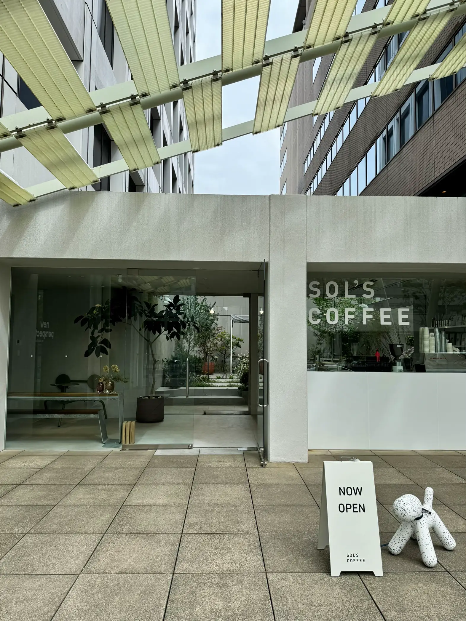 [ด้านหน้าของสวนด้านนอก] SOL'S COFFEE GAIEN | แกลเลอรีที่โพสต์โดย Noona ...