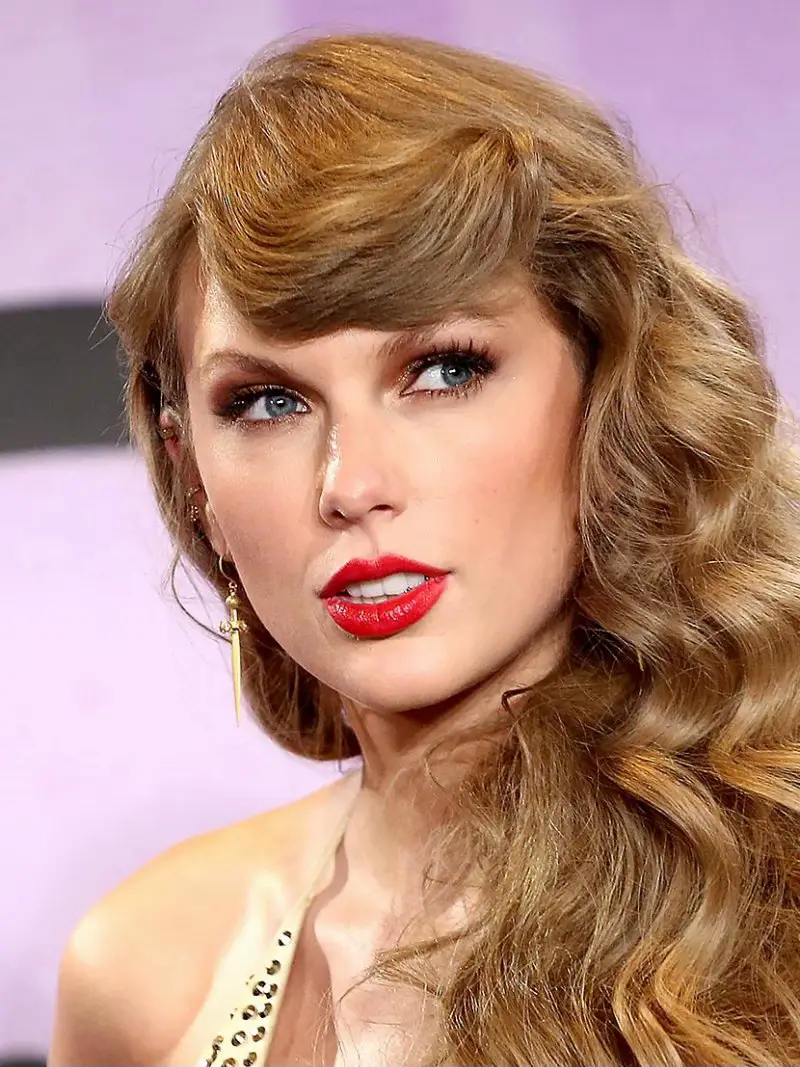 Taylor Skully - Lemon8 Search