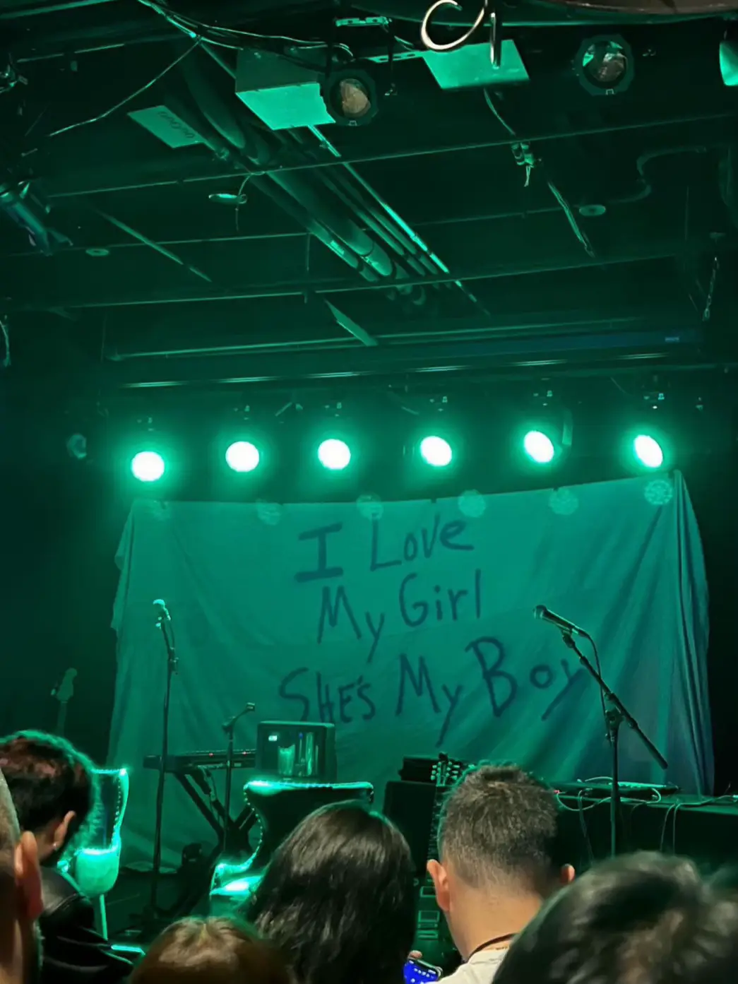 between friends 🫶🏼 | Gallery posted by sav | Lemon8