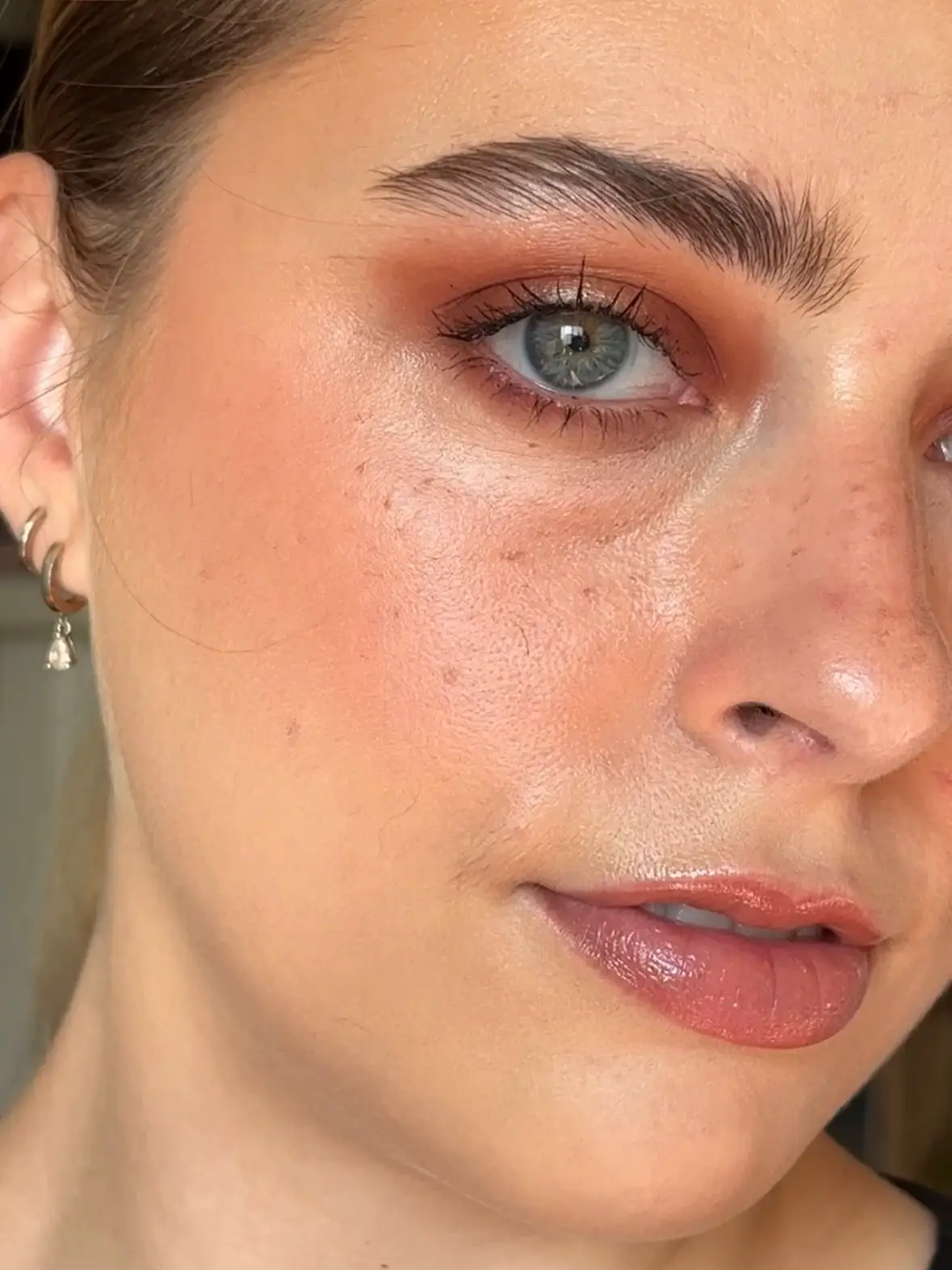 Makeup on real skin :) | Gallery posted by Lindsay | Lemon8
