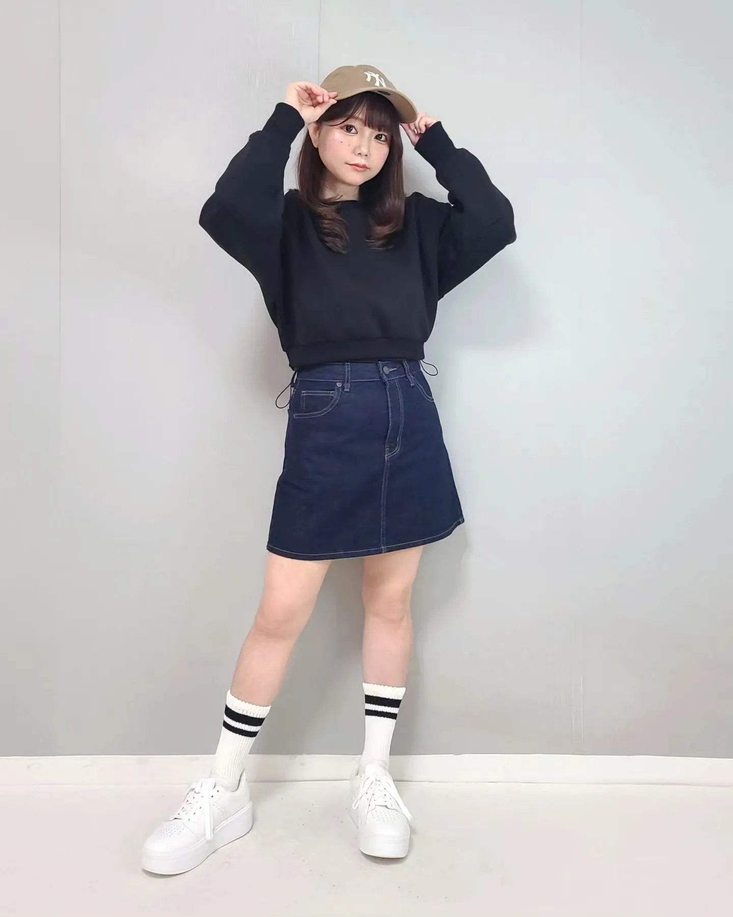 これ隠れた名品 何かと使えるGUの定番デニムスカート💙1990円でお値段以上過ぎ⭐ | パン粉が投稿したフォトブック | Lemon8