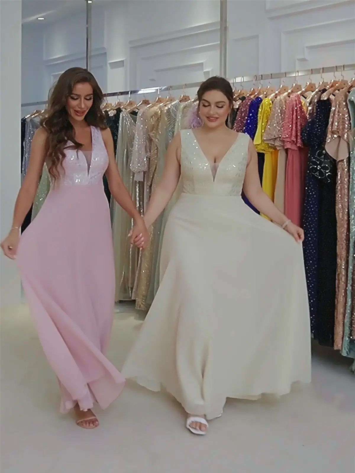 Sister Evening Dress👗 | Video published by Yang Stephanie | Lemon8