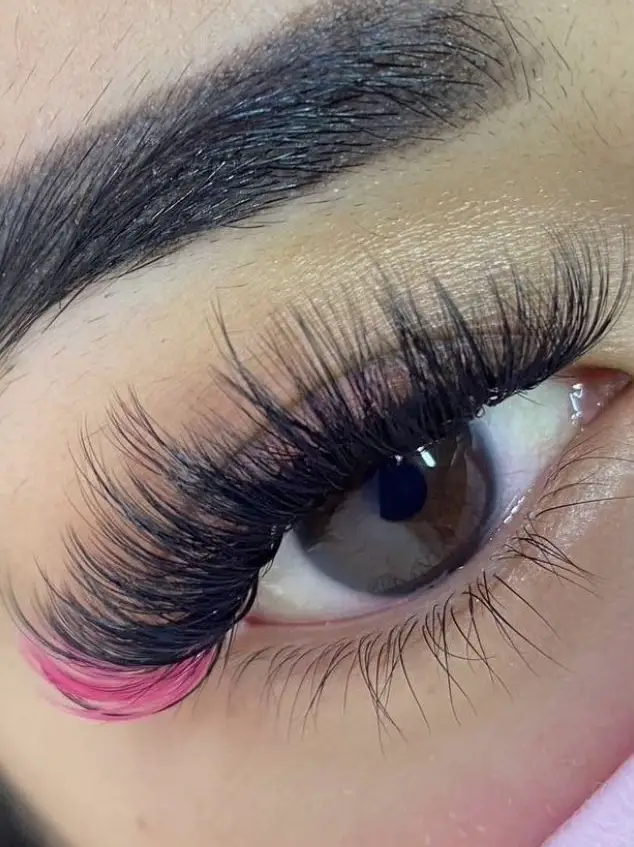 Lashes extensions 🤩😫 | Gallery posted by Bellaaa | Lemon8