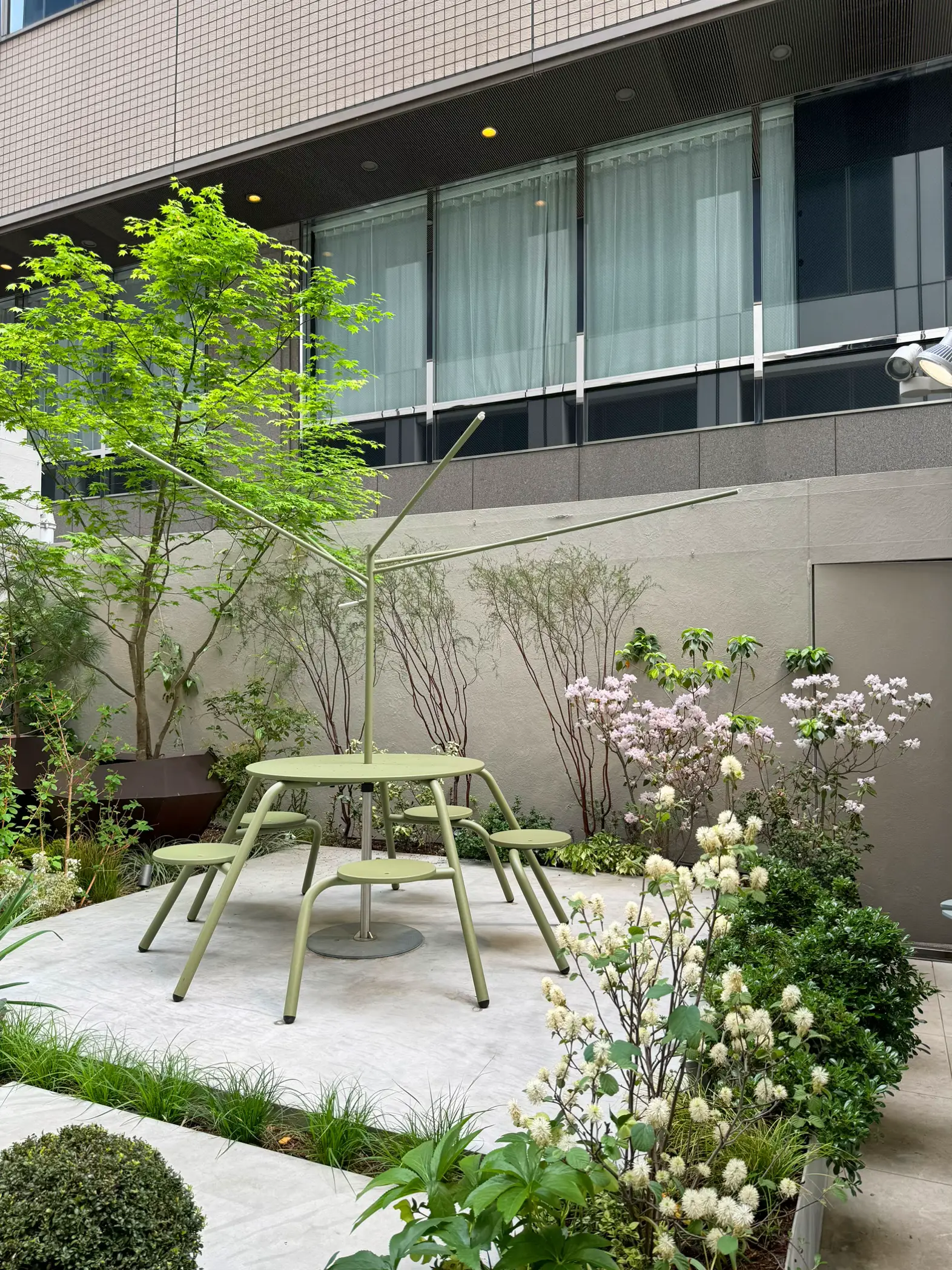 [ด้านหน้าของสวนด้านนอก] SOL'S COFFEE GAIEN | แกลเลอรีที่โพสต์โดย Noona_cafe | Lemon8