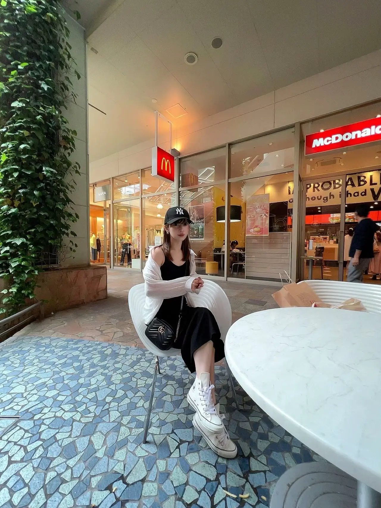 ชุดเดรส cami ฤดูใบไม้ร่วงใส่แบบนี้🍁 | แกลเลอรีที่โพสต์โดย moco | Lemon8