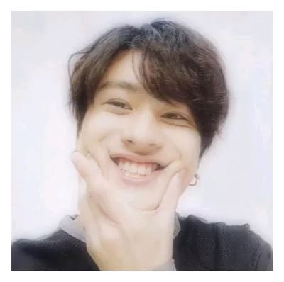 しんちゃんの笑顔を守りたい☺️😊 #森本慎太郎 #SixT | SixTONESきょも担が投稿したフォトブック | Lemon8