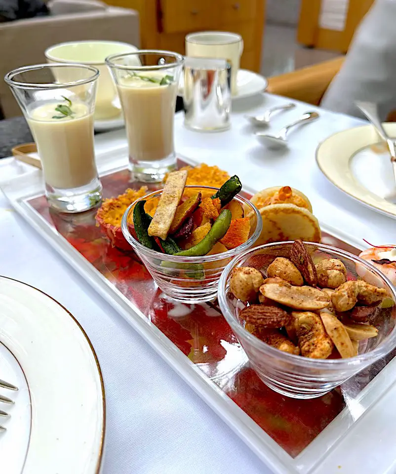 【新宿】お代わりできる！アフタヌーンティー | Yuminが投稿したフォトブック | Lemon8