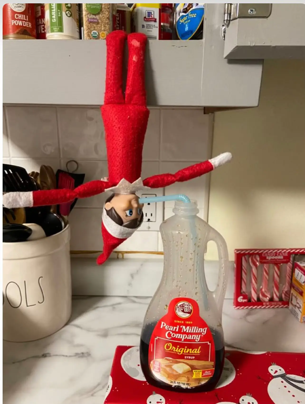 🤍🤎Elf on the Shelf - Cute Ideas🤎🤍 | Gallery posted by Kristi Gillis | Lemon8