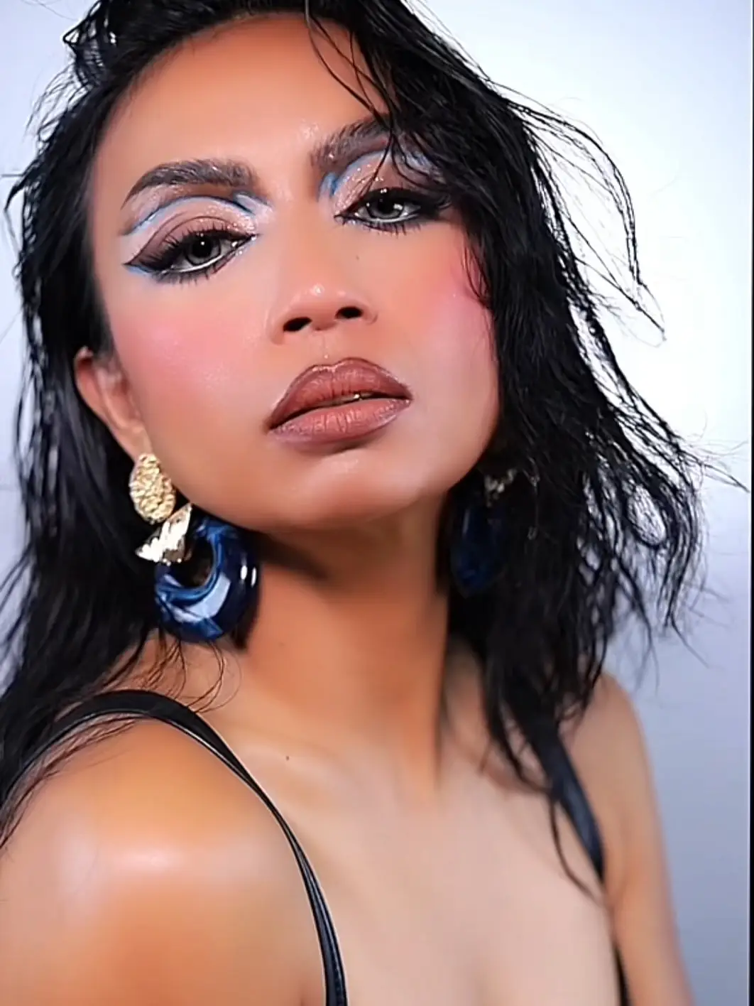 New transition! 🫶 | Video published by Aisha | Lemon8