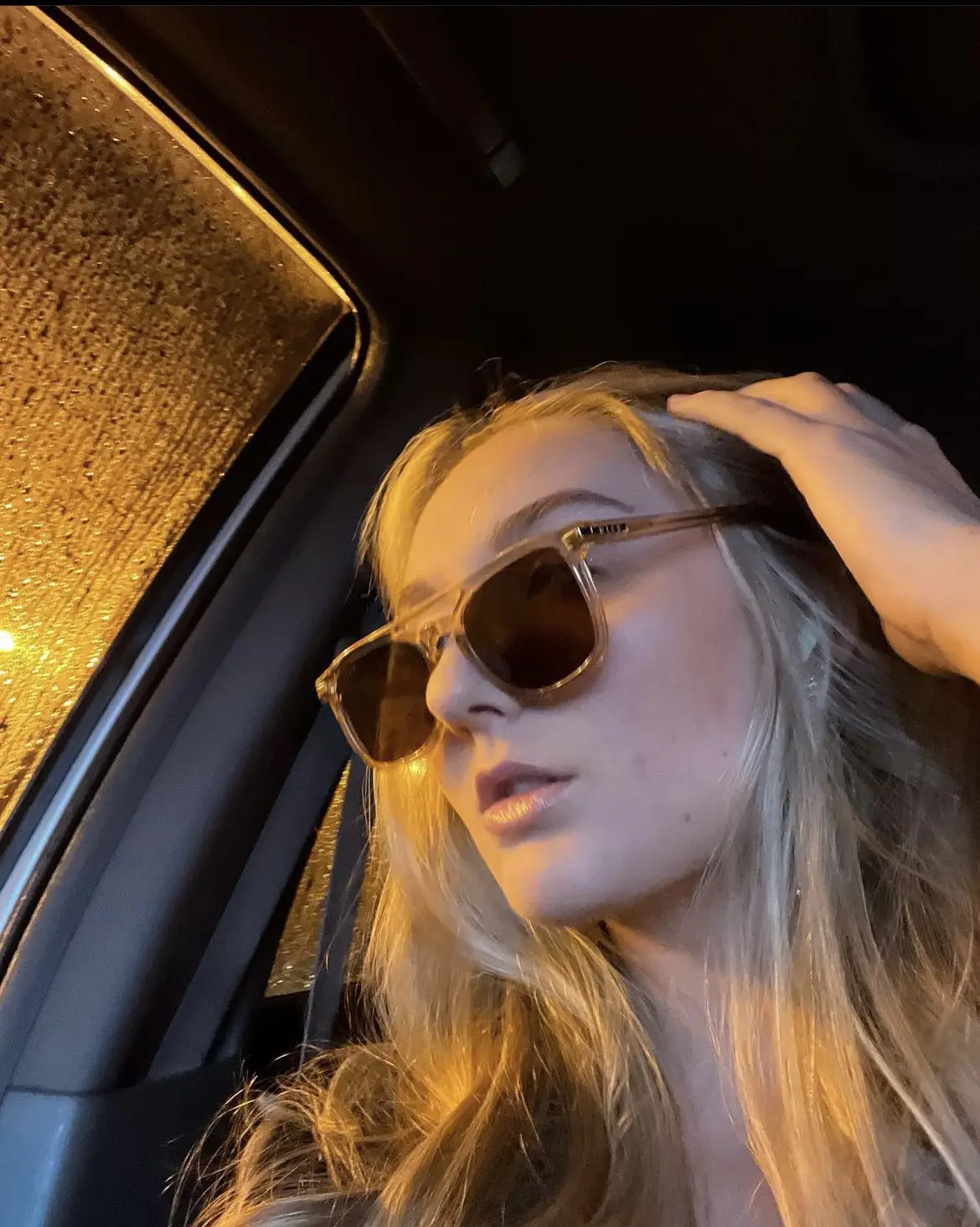 City girl aesthetic outfit | Gallery posted by Macy.kyla | Lemon8