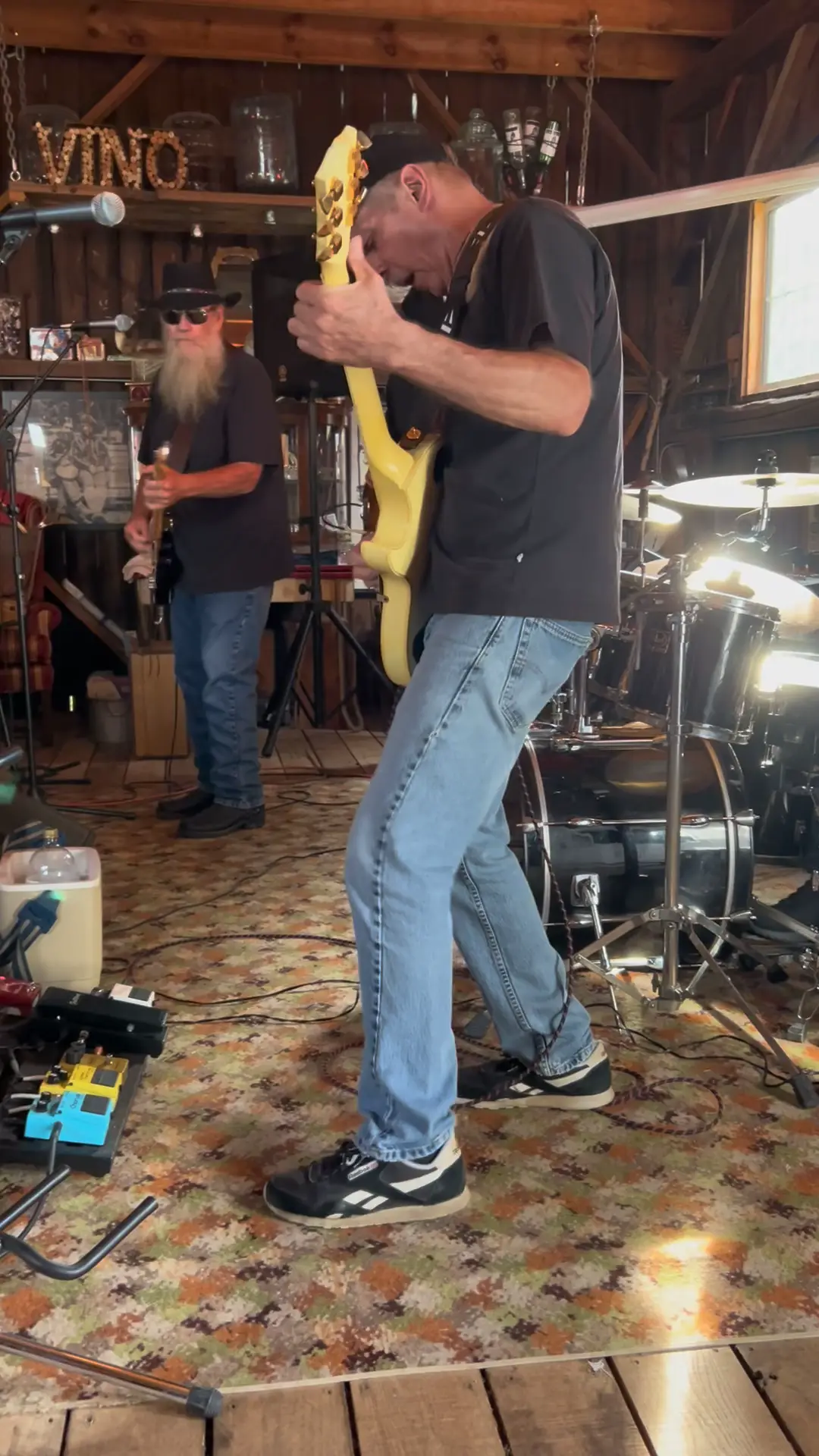 Live music | Video published by Prayer_Chain | Lemon8