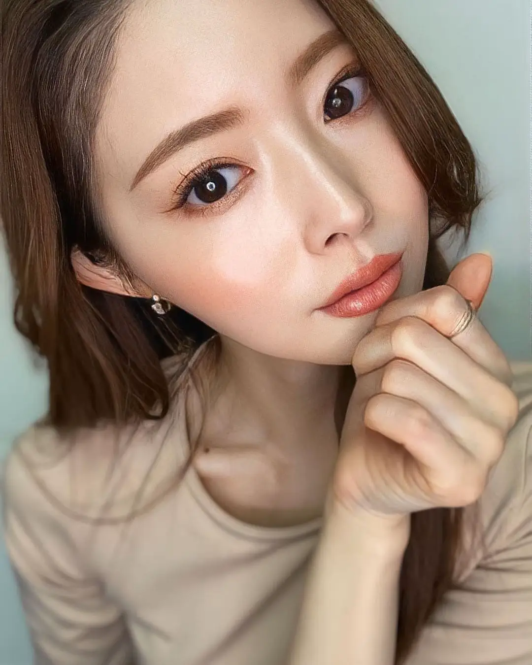 เมคอัพสีเบจ × ส้มสำหรับโทนสีอบอุ่น🧡 | แกลเลอรีที่โพสต์โดย yuika_matsuda | Lemon8