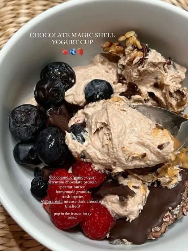 Healthy Yogurt Bowl Ideas | แกลเลอรีที่โพสต์โดย TEE🎀 | Lemon8