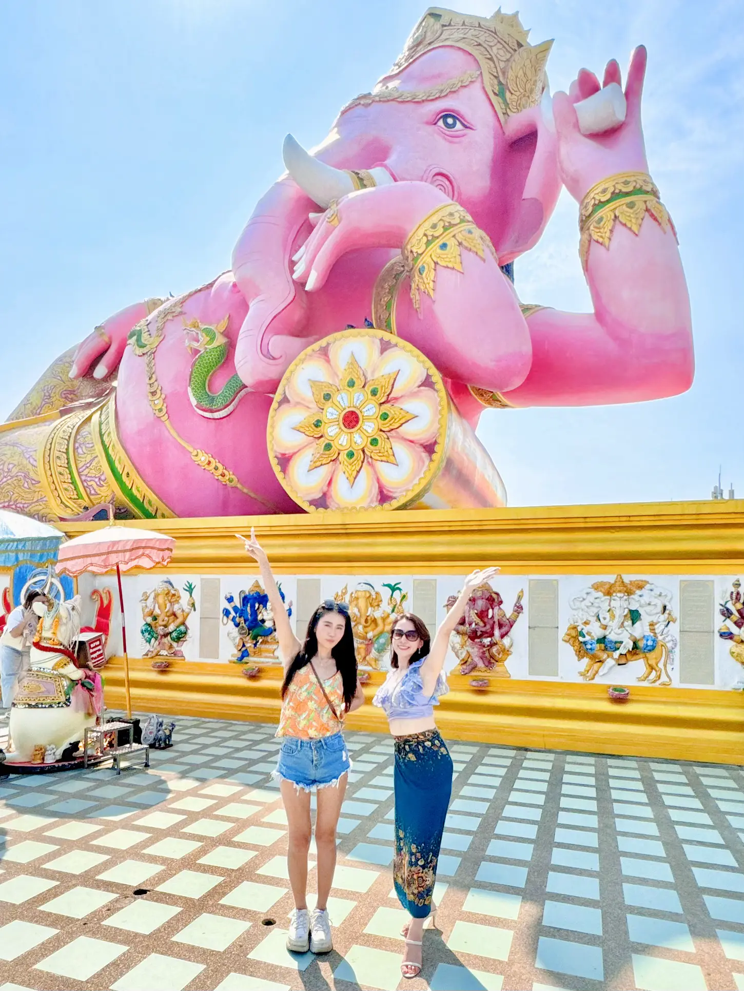 【タイ🇹🇭】爆速で願い事が叶うパワースポット！ピンクガネーシャ🐘🩷 | aynaa｜旅とグルメ👠が投稿したフォトブック | Lemon8