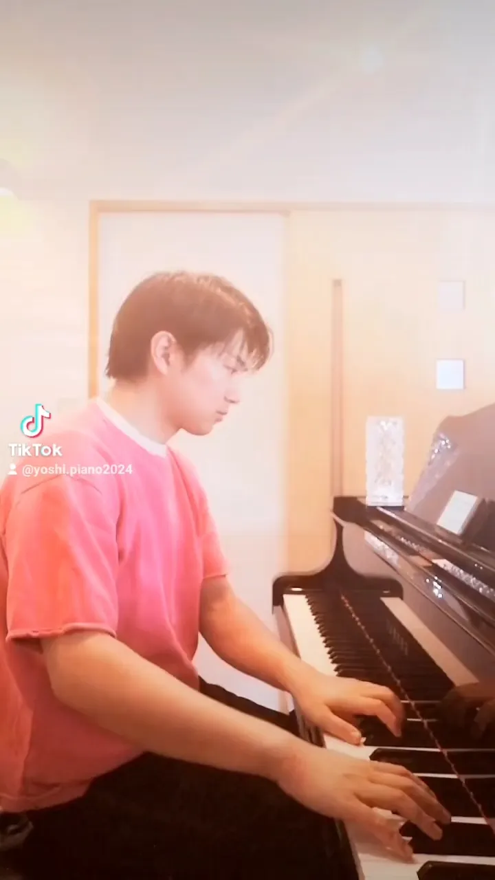 【幾億光年🎹オルゴールVer.Eye Love You】 | yoshi.piano2024の投稿動画 | Lemon8