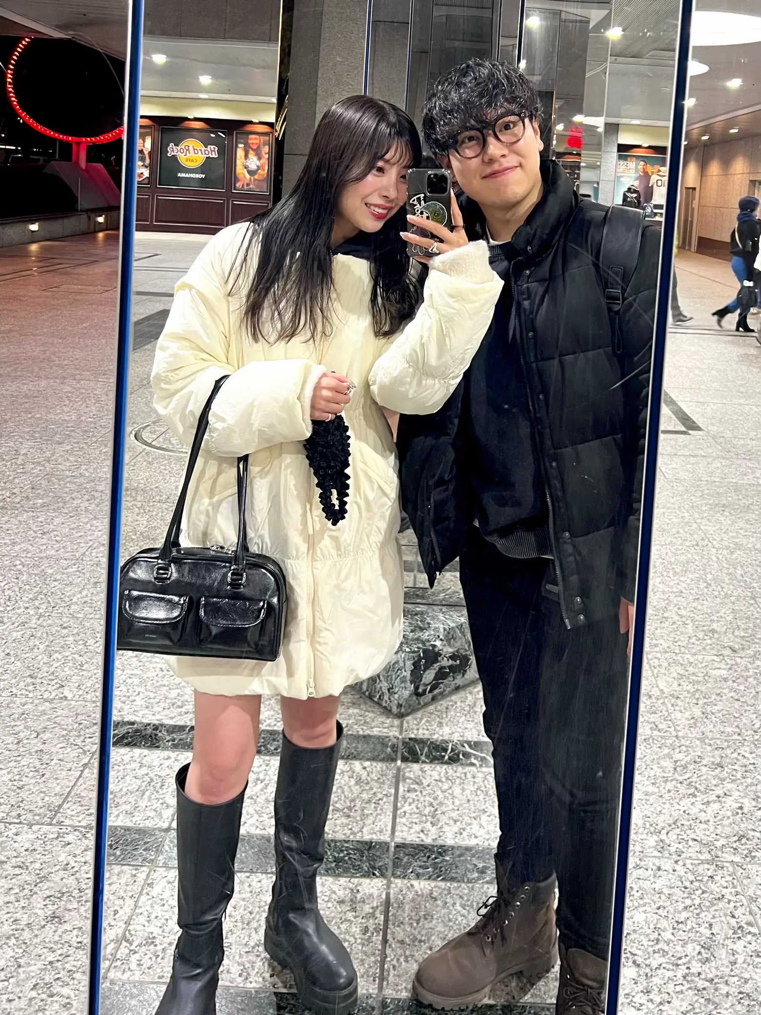 【JEANASIS】สายคริสต์มาส Minato Mirai โดย Onna ที่รักสีดำ🎄🖤 | แกลเลอรีที่โพสต์โดย MONAMI | Lemon8