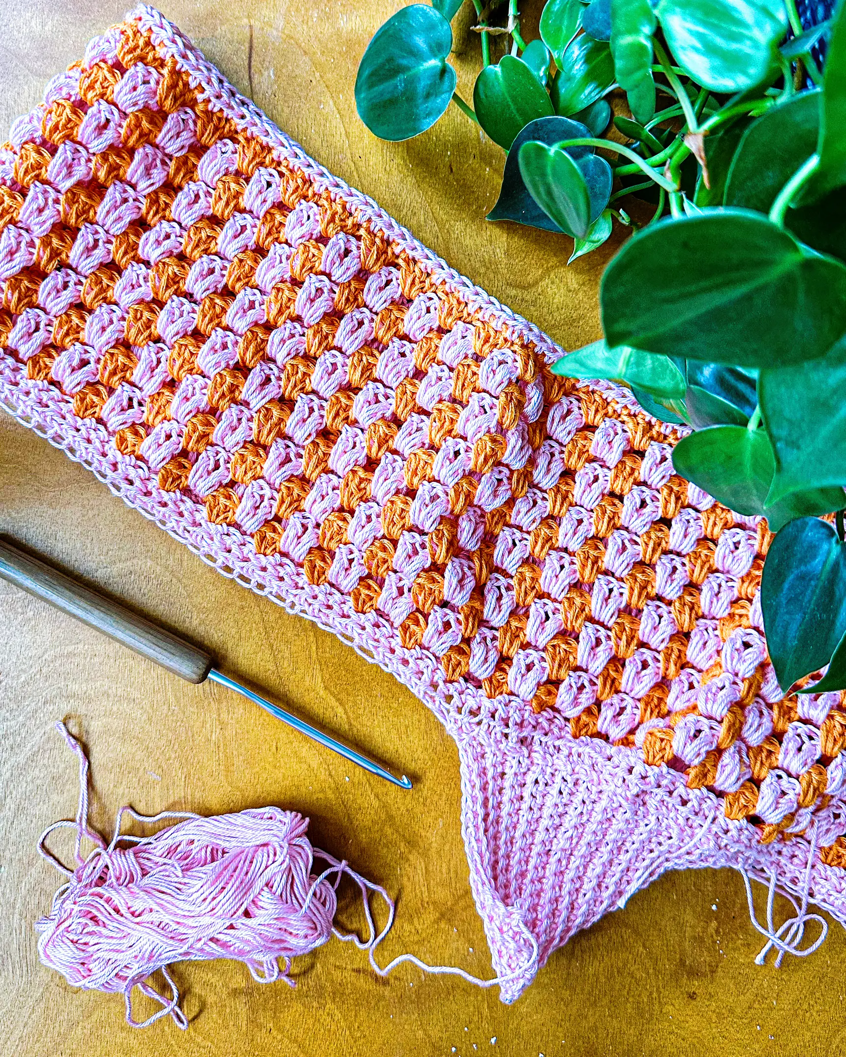 Pebble Crop Top | แกลเลอรีที่โพสต์โดย Ginger Hamilton | Lemon8