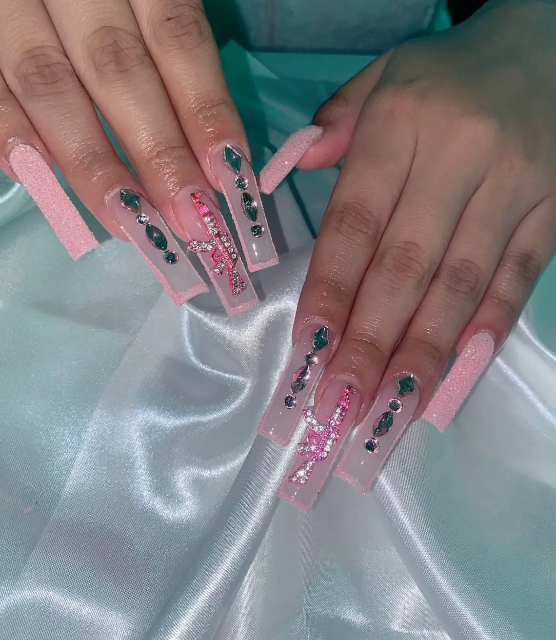 some pinkkkk nailsss ideas! 🩷🩷 | Gallery posted by talia!!!🩷 | Lemon8
