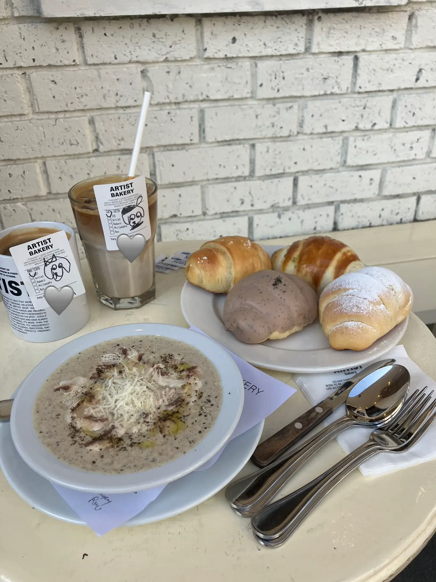 📍🇰🇷話題の塩パン専門店🥐🩶 安国カフェ arthist bakery | ruru🐣が投稿したフォトブック | Lemon8