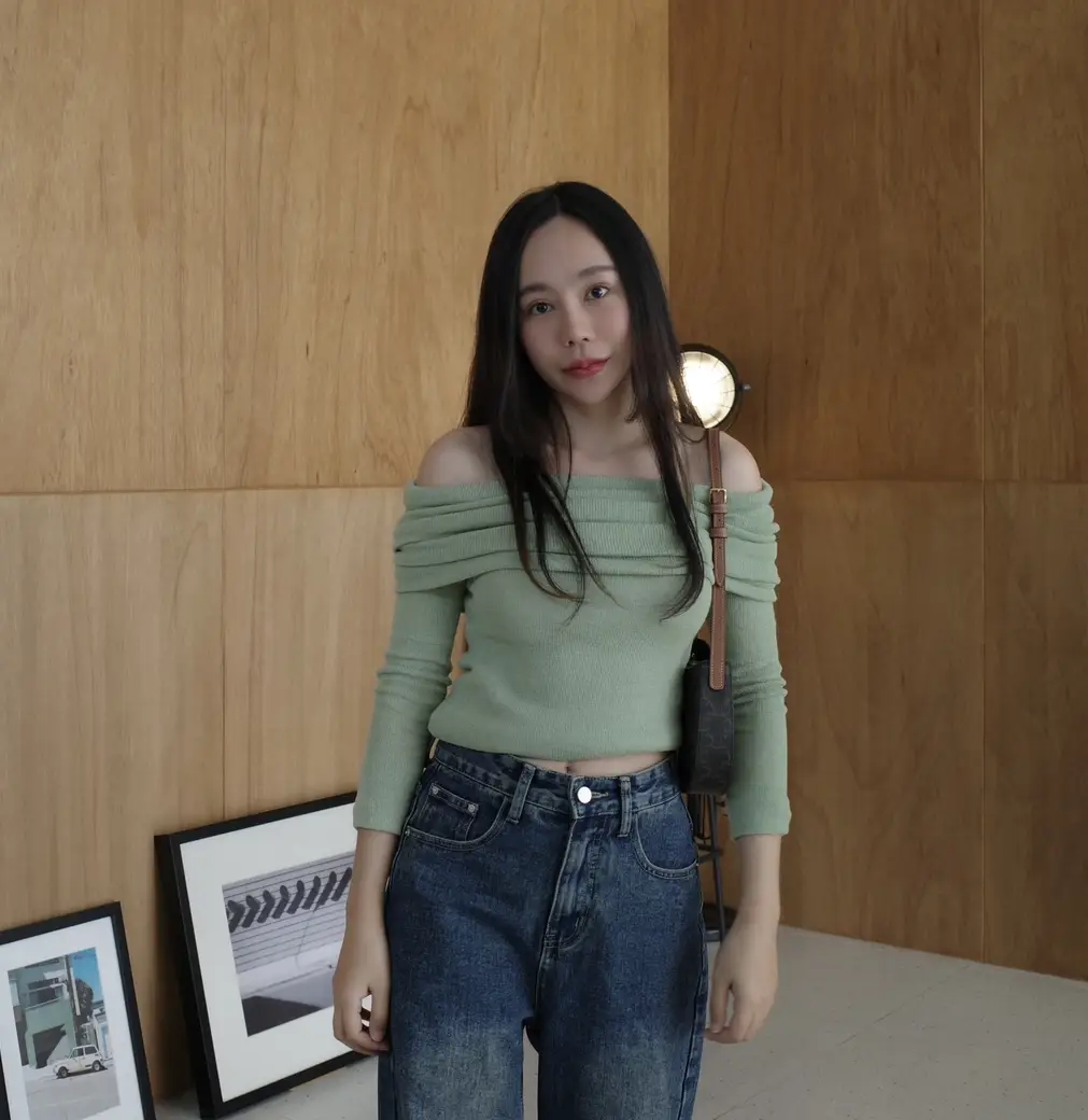 ชี้เป้าเสื้อคันแลน ไปพรีด่วนค่าาาาา ‼️‼️‼️‼️ | แกลเลอรีที่โพสต์โดย Suchada K. | Lemon8