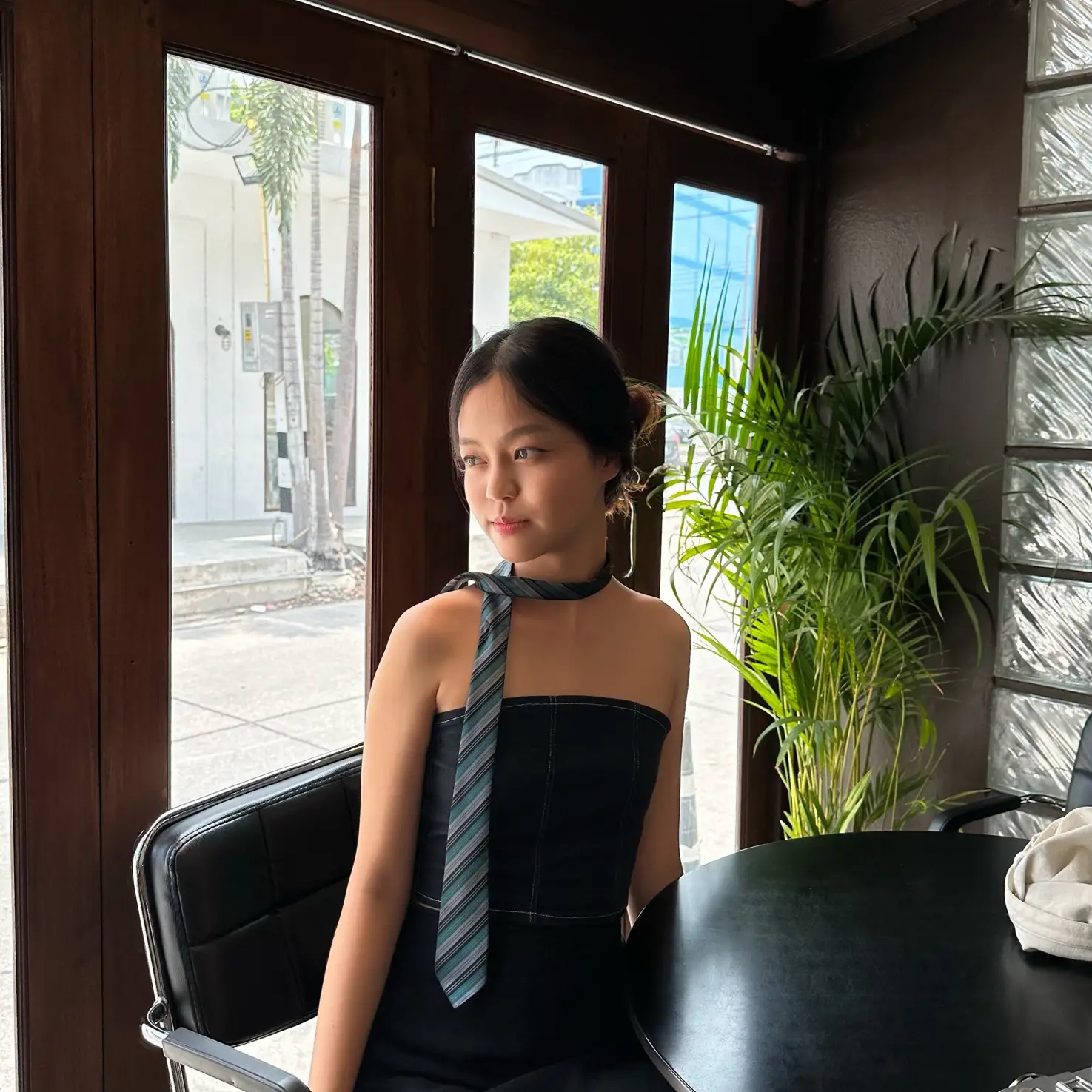 DATE NIGHT | WNL coffee and wine 🥂🍾 | แกลเลอรีที่โพสต์โดย venus v. | Lemon8